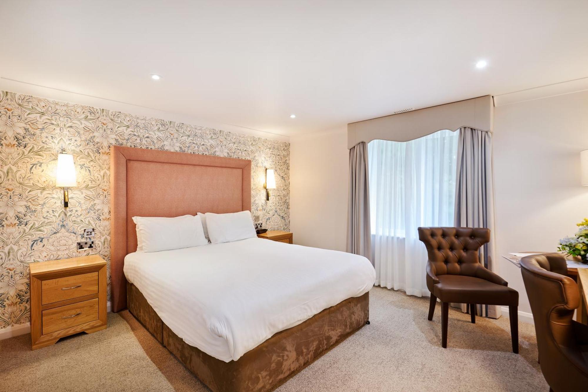 HOTEL MILFORD HALL CLASSIC | ⋆⋆⋆⋆ | SALISBURY, UNITED KINGDOM | SEASON DEALS FROM £123